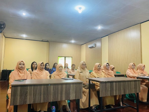 Peringati HUT DWP dan Hari Ibu 2025, DWP Kemenag Kabupaten Kediri Ikuti ...
